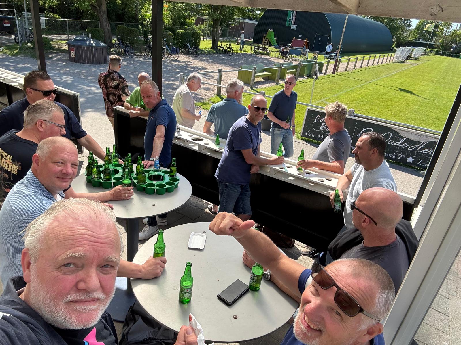 Verlate veteranen vieren kampioenschap | ZCFC